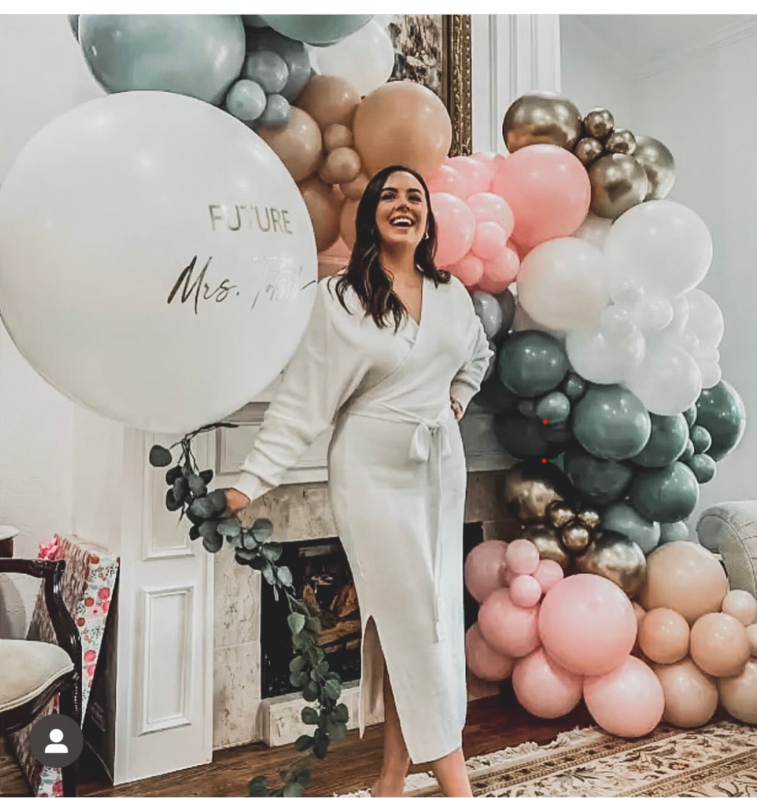 Jumbo & Helium Balloons – Daddy Pop Balloons